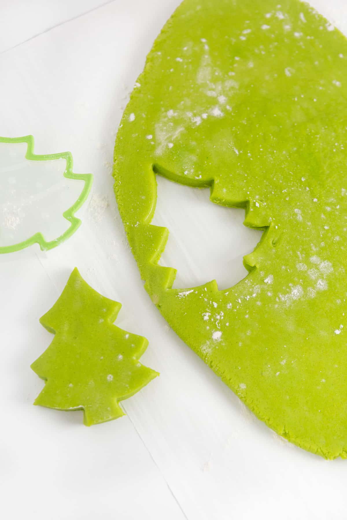 Easy Christmas Tree Cookies - Design Eat Repeat