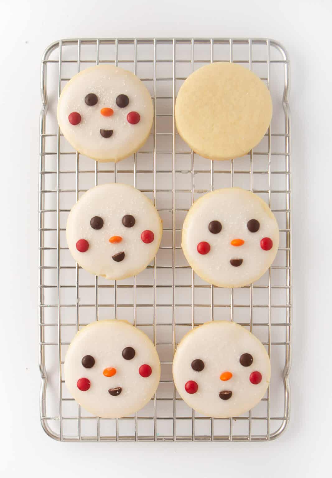 The EASIEST Decorated Snowman Cookies