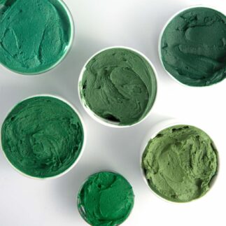 Easy Frosting & Buttercream Recipes - Design Eat Repeat