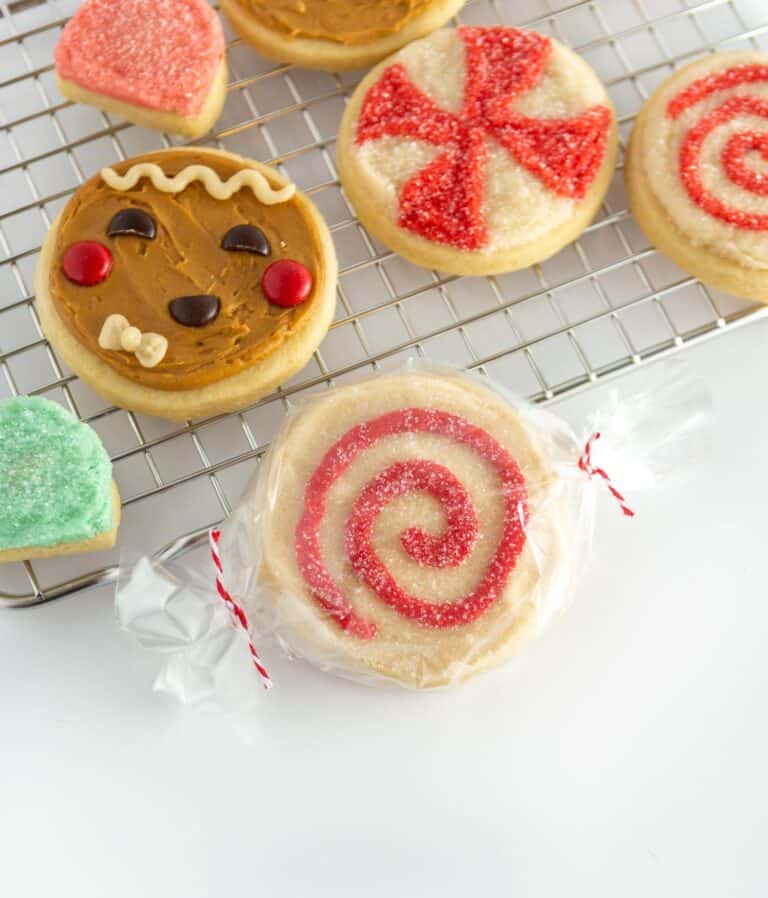 12 EASY Circle Christmas Cookies - Design Eat Repeat